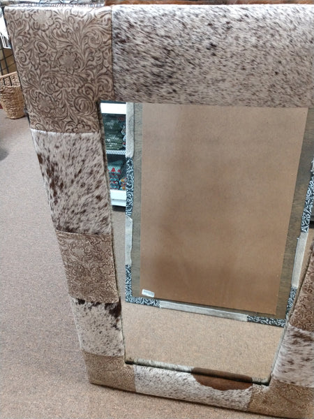 Medium Cowhide Mirror – Rnd Rustics